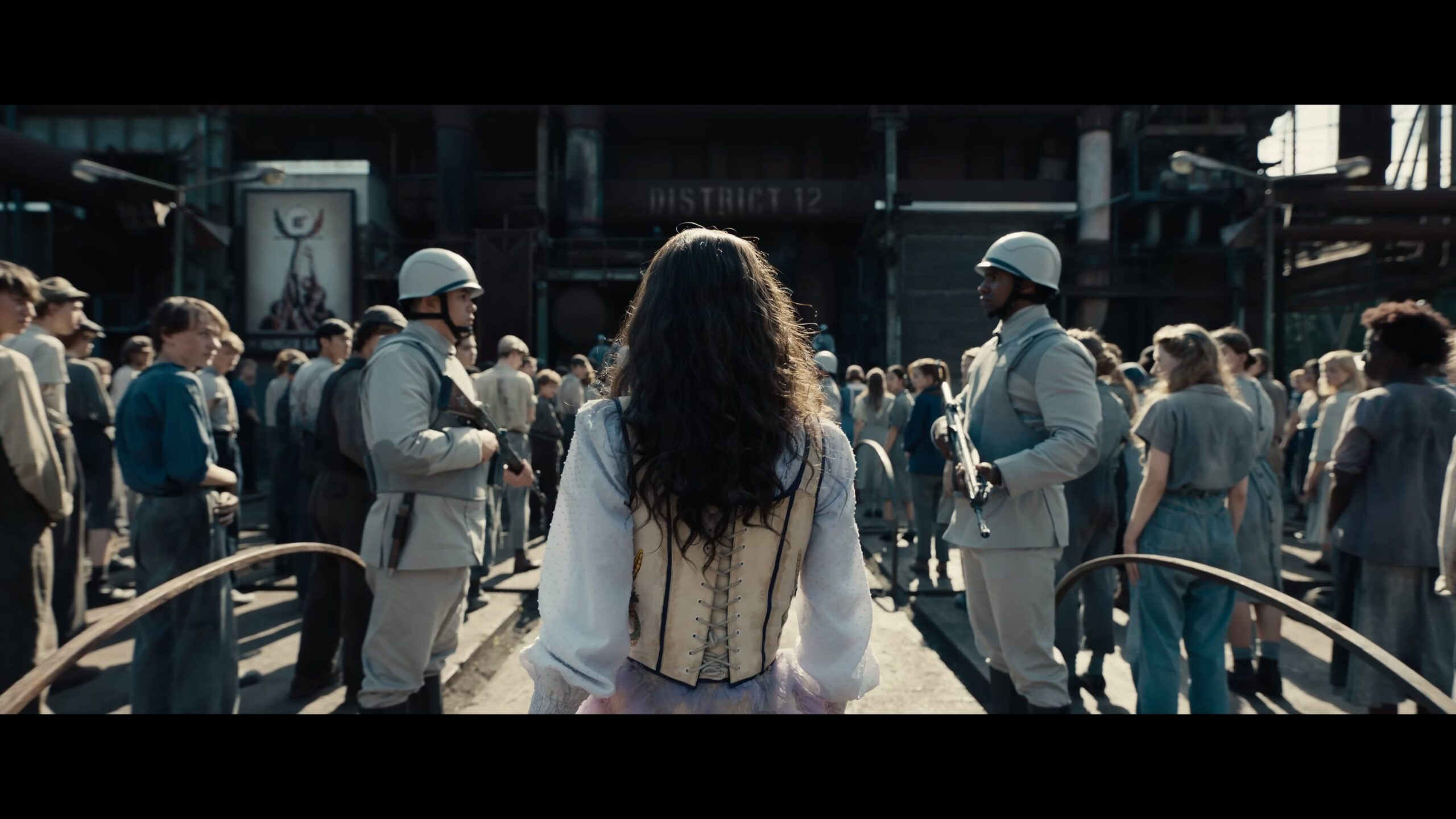 #1 Trailer Screencaps – Official Medias – Gallery - The Mockingjay's Nest