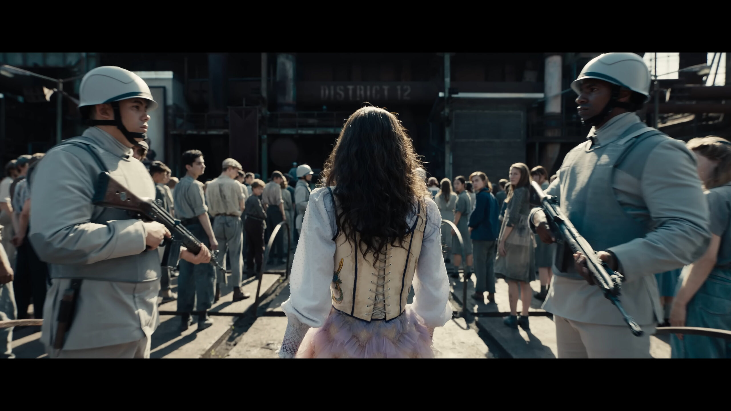 #1 Trailer Screencaps – Official Medias – Gallery - The Mockingjay's Nest