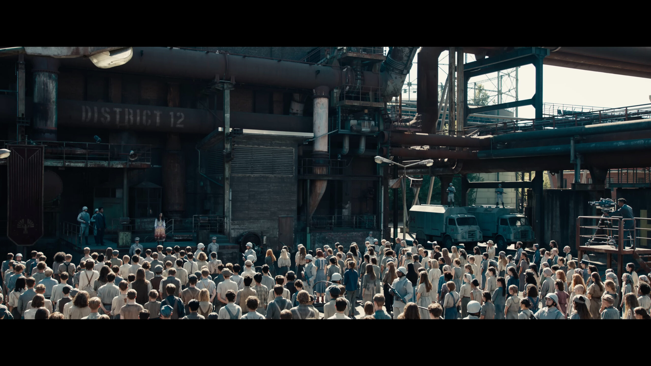 #1 Trailer Screencaps – Official Medias – Gallery - The Mockingjay's Nest