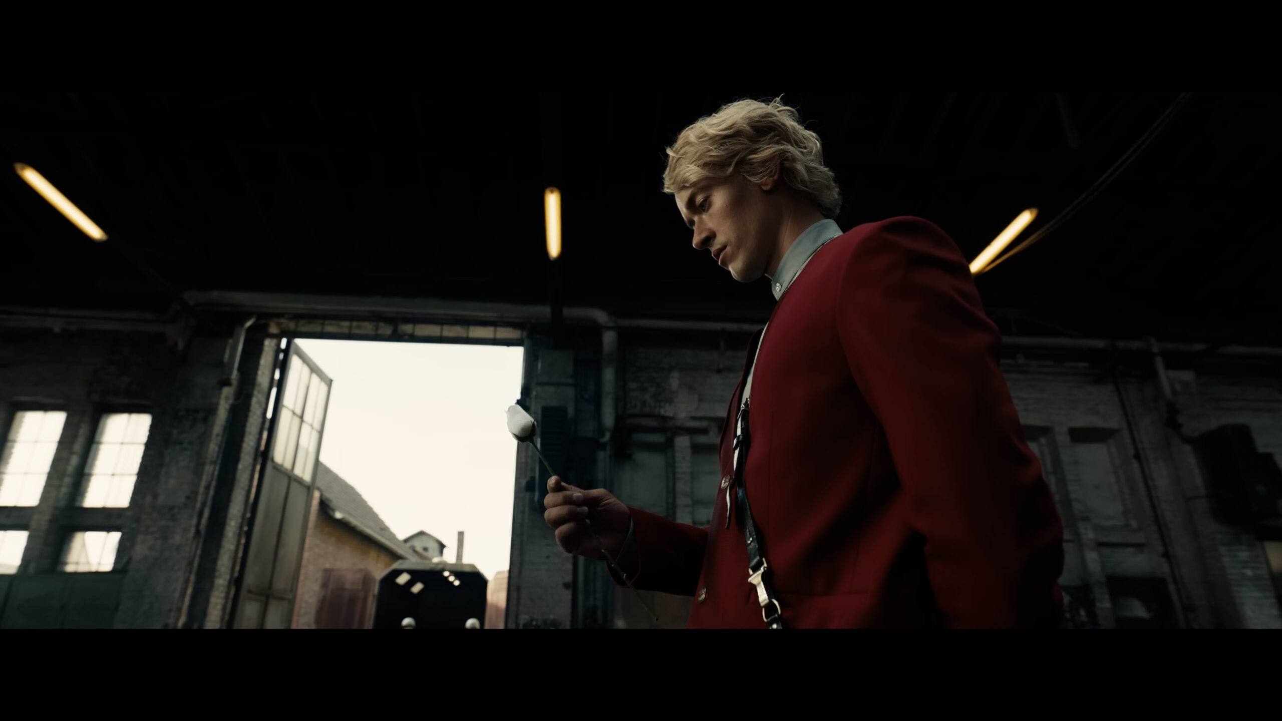 #1 Trailer Screencaps – Official Medias – Gallery - The Mockingjay's Nest